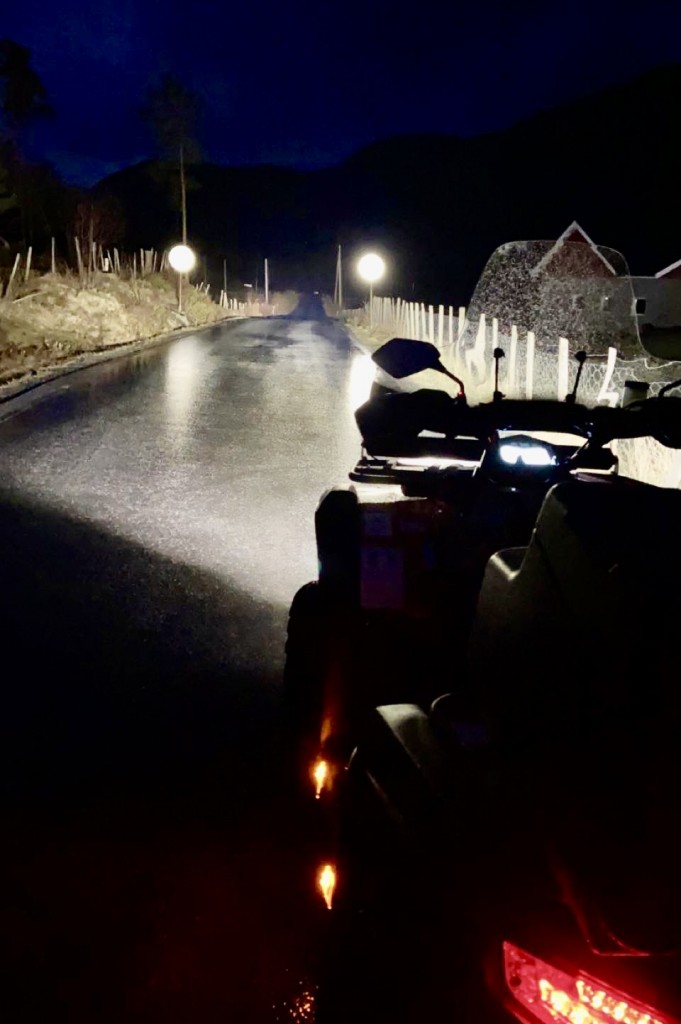 BESTSELGER! 20 inch Lightstorm LED bar, godkjent fjernlys ECE R112 ...